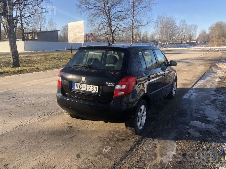 Melns Skoda Fabia 2009 Madona, ar dzinēja tilpumu 1.40 L un nobraukumu 257 tūkst. km par 1500 €, foto 7 vietnē AUTOMOTO.COM.LV