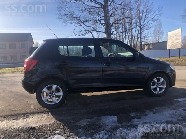 Melns Skoda Fabia 2009 Madona, ar dzinēja tilpumu 1.40 L un nobraukumu 257 tūkst. km par 1500 €, foto 8 vietnē AUTOMOTO.COM.LV