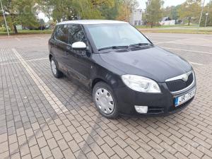 Black Skoda Fabia 2009 in Jelgava, with an engine capacity of 1.40 L and mileage of 222 thousand km for 1650 €, photo 3 on AUTOMOTO.COM.LV