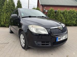 Black Skoda Fabia 2010 in Kretinga, with an engine capacity of 1.20 L and mileage of 146 thousand km for 1995 €, photo 3 on AUTOMOTO.COM.LV