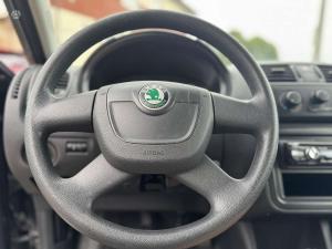 Black Skoda Fabia 2010 in Kretinga, with an engine capacity of 1.20 L and mileage of 146 thousand km for 1995 €, photo 18 on AUTOMOTO.COM.LV