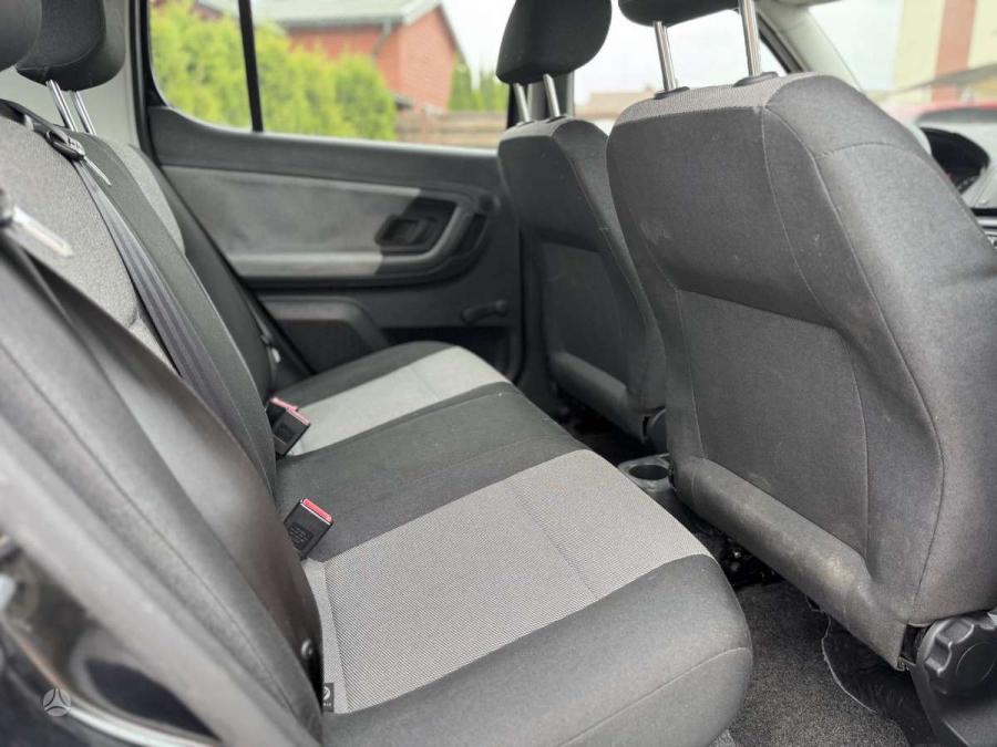 Black Skoda Fabia 2010 in Kretinga, with an engine capacity of 1.20 L and mileage of 146 thousand km for 1995 €, photo 26 on AUTOMOTO.COM.LV