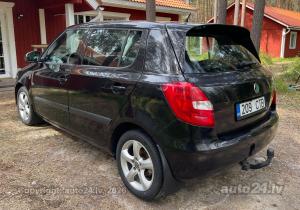 Black Skoda Fabia 2011 in Tallinn, with an engine capacity of 1.20 L and mileage of 251 thousand km for 2500 €, photo 5 on AUTOMOTO.COM.LV