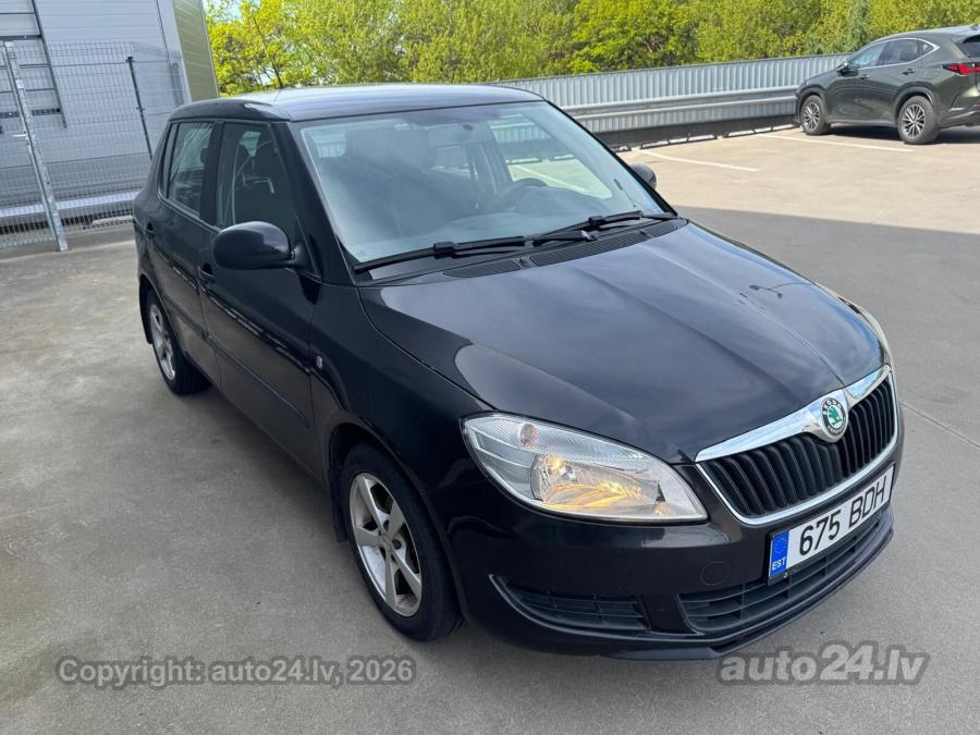 Melns Skoda Fabia 2011 Tallina, ar dzinēja tilpumu 1.20 L un nobraukumu 97 tūkst. km par 2995 €, foto 4 vietnē AUTOMOTO.COM.LV