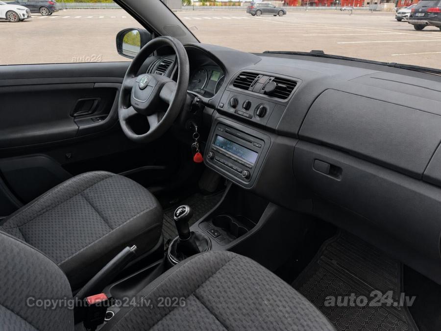 Melns Skoda Fabia 2011 Tallina, ar dzinēja tilpumu 1.20 L un nobraukumu 97 tūkst. km par 2995 €, foto 11 vietnē AUTOMOTO.COM.LV