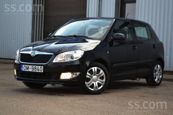 Black Skoda Fabia 2012 in Preili, with an engine capacity of 1.20 L and mileage of 283 thousand km for 3400 €, photo 1 on AUTOMOTO.COM.LV