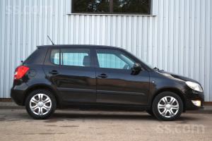 Black Skoda Fabia 2012 in Preili, with an engine capacity of 1.20 L and mileage of 283 thousand km for 3400 €, photo 6 on AUTOMOTO.COM.LV