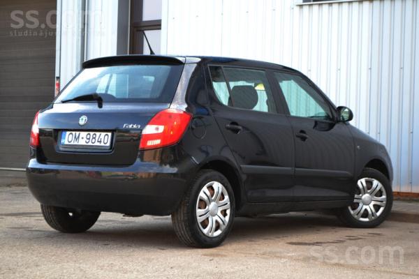 Black Skoda Fabia 2012 in Preili, with an engine capacity of 1.20 L and mileage of 283 thousand km for 3400 €, photo 7 on AUTOMOTO.COM.LV