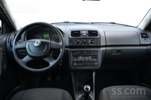 Black Skoda Fabia 2012 in Preili, with an engine capacity of 1.20 L and mileage of 283 thousand km for 3400 €, photo 11 on AUTOMOTO.COM.LV