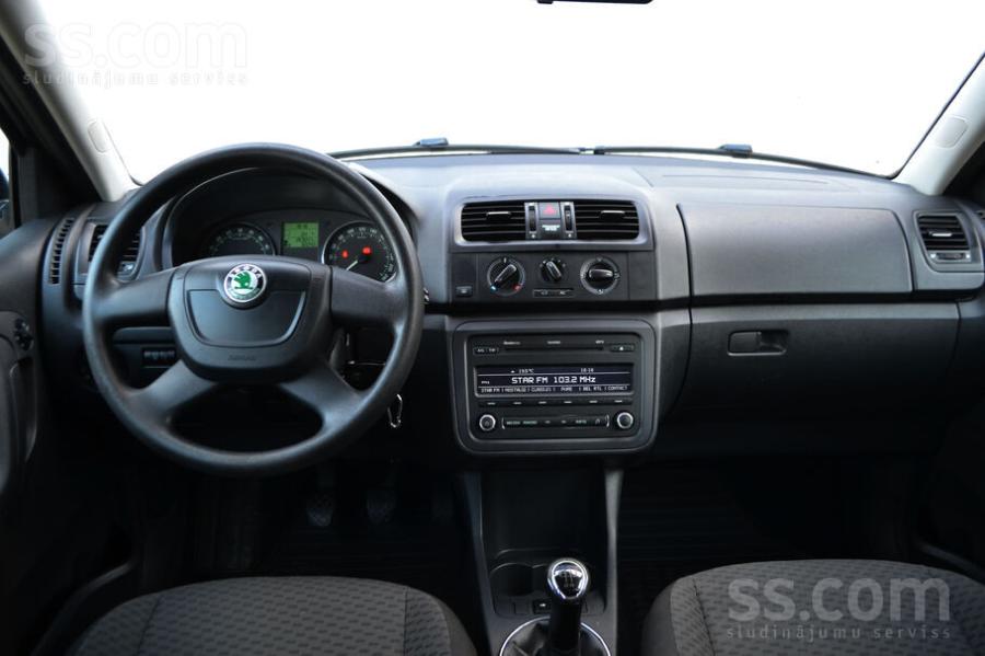 Black Skoda Fabia 2012 in Preili, with an engine capacity of 1.20 L and mileage of 283 thousand km for 3400 €, photo 11 on AUTOMOTO.COM.LV