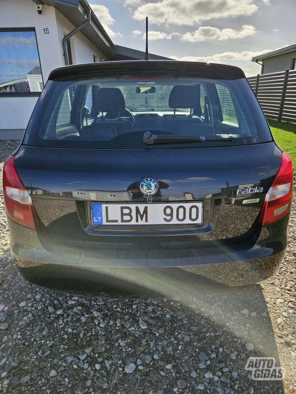 Melns Skoda Fabia 2012 Marijampole, ar dzinēja tilpumu 1.20 L un nobraukumu 211 tūkst. km par 2500 €, foto 7 vietnē AUTOMOTO.COM.LV