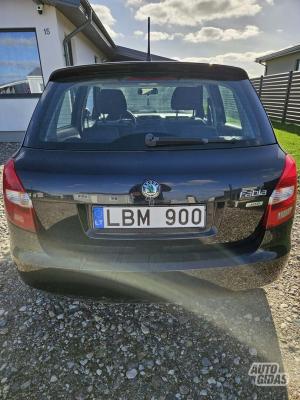 Melns Skoda Fabia 2012 Marijampole, ar dzinēja tilpumu 1.20 L un nobraukumu 211 tūkst. km par 2500 €, foto 7 vietnē AUTOMOTO.COM.LV