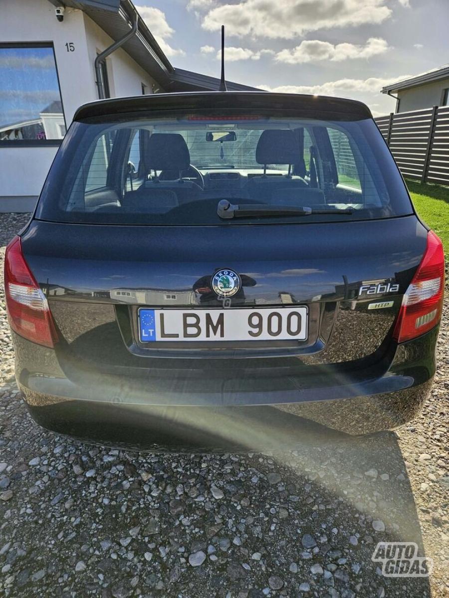 Melns Skoda Fabia 2012 Marijampole, ar dzinēja tilpumu 1.20 L un nobraukumu 211 tūkst. km par 2500 €, foto 7 vietnē AUTOMOTO.COM.LV