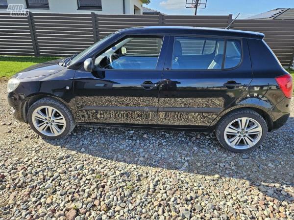 Melns Skoda Fabia 2012 Marijampole, ar dzinēja tilpumu 1.20 L un nobraukumu 211 tūkst. km par 2500 €, foto 8 vietnē AUTOMOTO.COM.LV