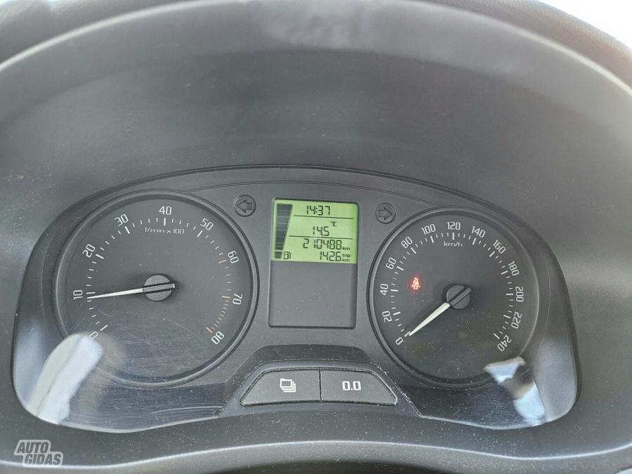 Melns Skoda Fabia 2012 Marijampole, ar dzinēja tilpumu 1.20 L un nobraukumu 211 tūkst. km par 2500 €, foto 11 vietnē AUTOMOTO.COM.LV