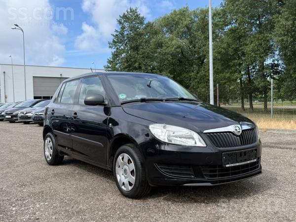 Melns Skoda Fabia 2013 Liepāja, ar dzinēja tilpumu 1.20 L un nobraukumu 159 tūkst. km par 4600 €, foto 3 vietnē AUTOMOTO.COM.LV