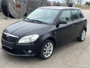 Black Skoda Fabia 2014 in Marijampole, with an engine capacity of 1.20 L and mileage of 233 thousand km for 2650 €, photo 3 on AUTOMOTO.COM.LV