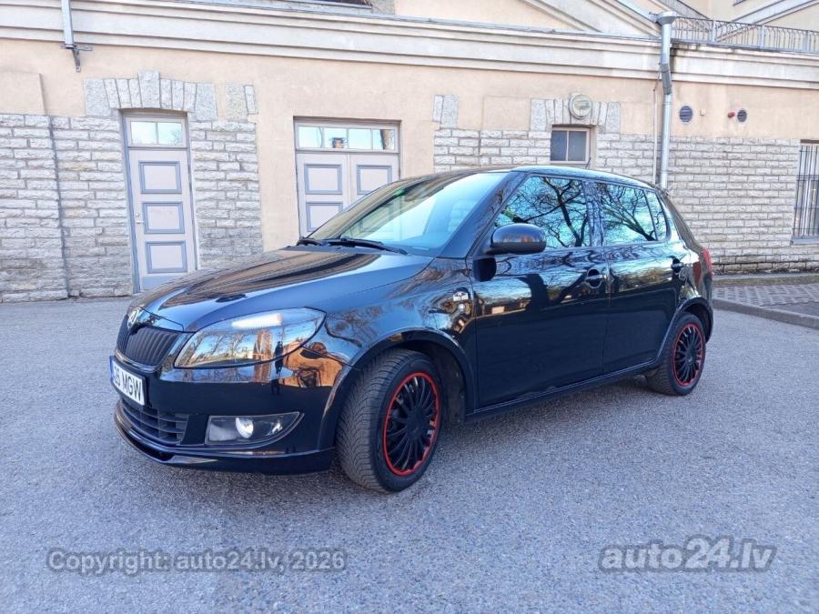 Black Skoda Fabia 2014 in Tallinn, with an engine capacity of 1.60 L and mileage of 234 thousand km for 4500 €, photo 5 on AUTOMOTO.COM.LV