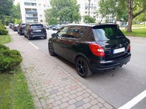 Melns Skoda Fabia 2014 Tallina, ar dzinēja tilpumu 1.60 L un nobraukumu 235 tūkst. km par 3700 €, foto 15 vietnē AUTOMOTO.COM.LV