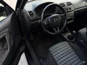 Black Skoda Fabia 2014 in Rokiskis, with an engine capacity of 1.20 L and mileage of 69 thousand km for 4299 €, photo 10 on AUTOMOTO.COM.LV