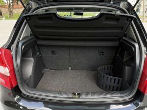 Black Skoda Fabia 2014 in Rokiskis, with an engine capacity of 1.20 L and mileage of 69 thousand km for 4299 €, photo 12 on AUTOMOTO.COM.LV