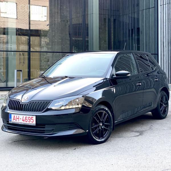 Black Skoda Fabia 2015 in Jelgava, with an engine capacity of 1.20 L and mileage of 226 thousand km for 5150 €, photo 1 on AUTOMOTO.COM.LV