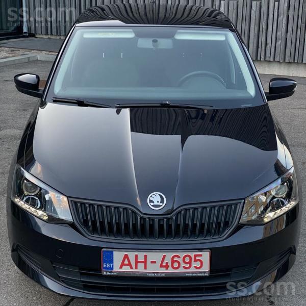Black Skoda Fabia 2015 in Jelgava, with an engine capacity of 1.20 L and mileage of 226 thousand km for 5150 €, photo 4 on AUTOMOTO.COM.LV