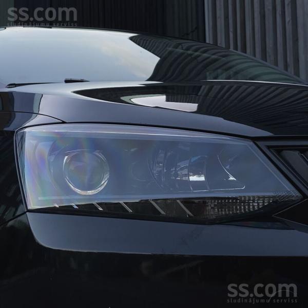 Black Skoda Fabia 2015 in Jelgava, with an engine capacity of 1.20 L and mileage of 226 thousand km for 5150 €, photo 9 on AUTOMOTO.COM.LV
