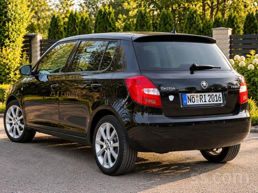 Black Skoda Fabia 2015 in Jelgava, with an engine capacity of 1.20 L and mileage of 234 thousand km for 4500 €, photo 5 on AUTOMOTO.COM.LV