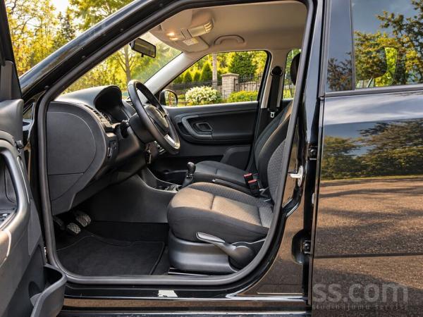 Шкода Фабия 2015 в Елгава на AUTOMOTO.COM.LV Черный Шкода Фабия 2015 в Елгава, объемом двигателя 1.20 л и пробегом 234 тыс. км за 4500 €, фото 10 на AUTOMOTO.COM.LV