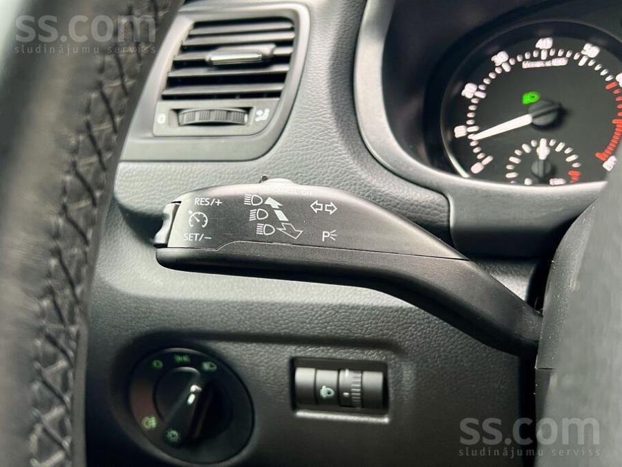 Black Skoda Fabia 2015 in Jelgava, with an engine capacity of 1.20 L and mileage of 234 thousand km for 4500 €, photo 17 on AUTOMOTO.COM.LV