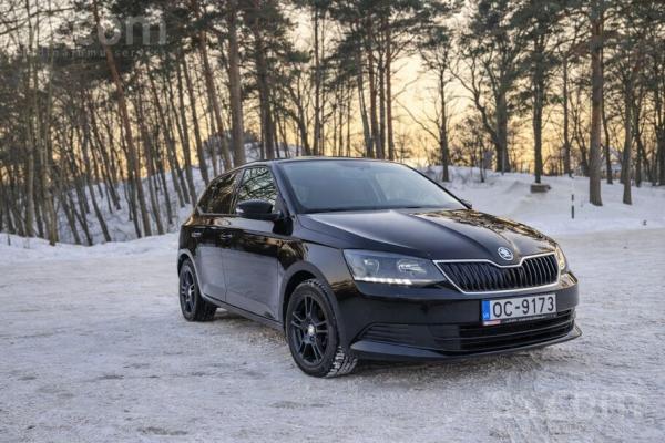 Black Skoda Fabia 2016 in Riga, with an engine capacity of 1.00 L and mileage of 117 thousand km for 5400 €, photo 2 on AUTOMOTO.COM.LV