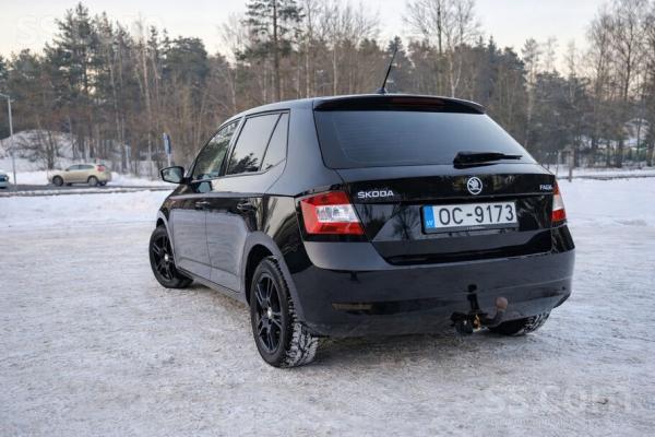 Black Skoda Fabia 2016 in Riga, with an engine capacity of 1.00 L and mileage of 117 thousand km for 5400 €, photo 4 on AUTOMOTO.COM.LV