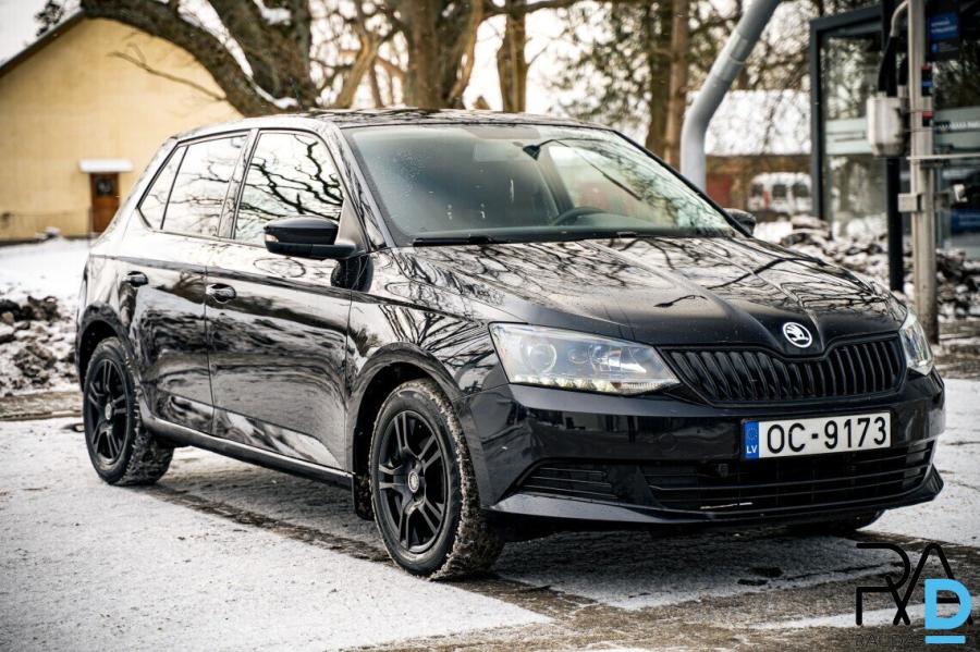 Melns Skoda Fabia 2016 Rīga, ar dzinēja tilpumu 1.00 L un nobraukumu 116 tūkst. km par 5990 €, foto 4 vietnē AUTOMOTO.COM.LV