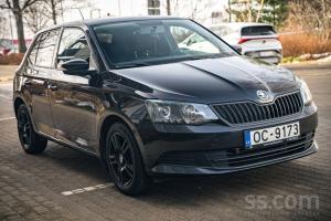 Black Skoda Fabia 2016 in Riga, with an engine capacity of 1.00 L and mileage of 0 thousand km for 5290 €, photo 4 on AUTOMOTO.COM.LV
