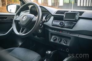 Black Skoda Fabia 2016 in Riga, with an engine capacity of 1.00 L and mileage of 0 thousand km for 5290 €, photo 8 on AUTOMOTO.COM.LV