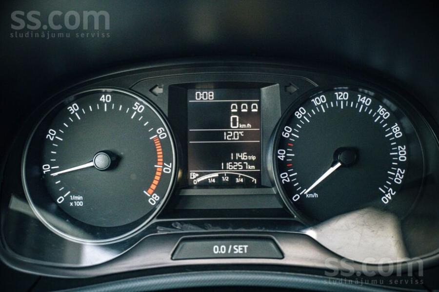 Black Skoda Fabia 2016 in Riga, with an engine capacity of 1.00 L and mileage of 0 thousand km for 5290 €, photo 12 on AUTOMOTO.COM.LV