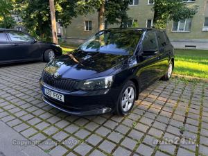 Melns Skoda Fabia 2017 Tallina, ar dzinēja tilpumu 1.00 L un nobraukumu 50 tūkst. km par 5600 €, foto  vietnē AUTOMOTO.COM.LV