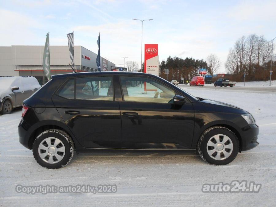 Black Skoda Fabia 2018 in Viljandi, with an engine capacity of 1.00 L and mileage of 179 thousand km for 6390 €, photo 16 on AUTOMOTO.COM.LV