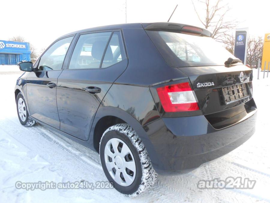 Melns Skoda Fabia 2018 Viljandi, ar dzinēja tilpumu 1.00 L un nobraukumu 18 tūkst. km par 6390 €, foto 4 vietnē AUTOMOTO.COM.LV