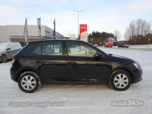 Melns Skoda Fabia 2018 Viljandi, ar dzinēja tilpumu 1.00 L un nobraukumu 18 tūkst. km par 6390 €, foto 16 vietnē AUTOMOTO.COM.LV