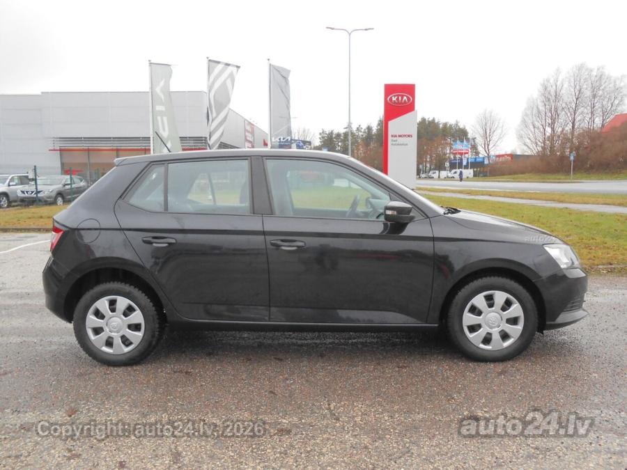 Melns Skoda Fabia 2018 Viljandi, ar dzinēja tilpumu 1.00 L un nobraukumu 179 tūkst. km par 6390 €, foto 16 vietnē AUTOMOTO.COM.LV