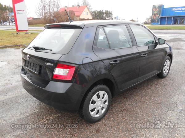 Black Skoda Fabia 2018 in Viljandi, with an engine capacity of 1.00 L and mileage of 179 thousand km for 5990 €, photo 2 on AUTOMOTO.COM.LV