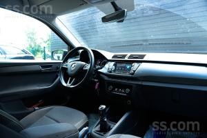 Black Skoda Fabia 2019 in Riga, with an engine capacity of 1.00 L and mileage of 198 thousand km for 8190 €, photo 6 on AUTOMOTO.COM.LV