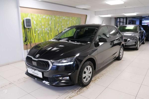 Black Skoda Fabia 2022 in Vilnius, with an engine capacity of 1.00 L and mileage of 42 thousand km for 11900 €, photo 1 on AUTOMOTO.COM.LV