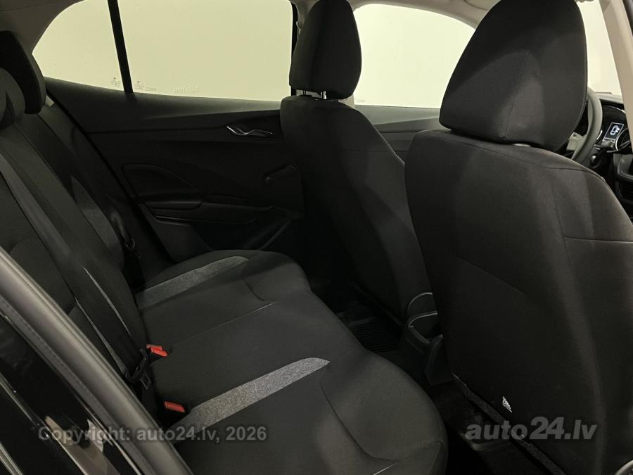 Melns Skoda Fabia 2022 Tallina, ar dzinēja tilpumu 1.00 L un nobraukumu 39 tūkst. km par 11700 €, foto 5 vietnē AUTOMOTO.COM.LV