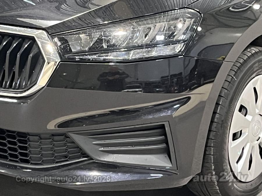 Melns Skoda Fabia 2022 Tallina, ar dzinēja tilpumu 1.00 L un nobraukumu 39 tūkst. km par 11700 €, foto 19 vietnē AUTOMOTO.COM.LV
