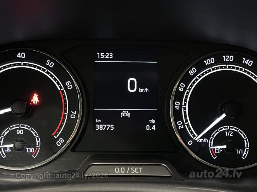 Melns Skoda Fabia 2022 Tallina, ar dzinēja tilpumu 1.00 L un nobraukumu 39 tūkst. km par 11700 €, foto 25 vietnē AUTOMOTO.COM.LV