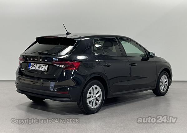 Black Skoda Fabia 2022 in Tallinn, with an engine capacity of 1.00 L and mileage of 82 thousand km for 14700 €, photo 3 on AUTOMOTO.COM.LV