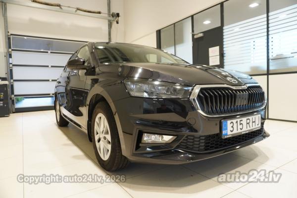 Black Skoda Fabia 2023 in Tallinn, with an engine capacity of 1.00 L and mileage of 26 thousand km for 14900 €, photo 5 on AUTOMOTO.COM.LV